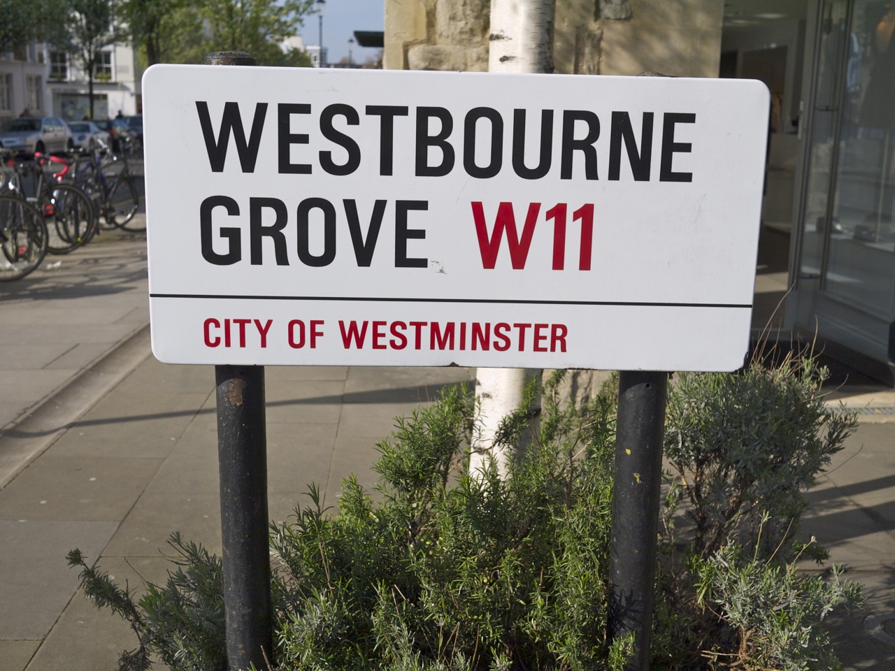 A Wander Down London's Westbourne Grove